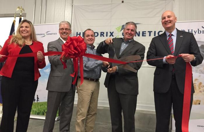 Hendrix Genetics hosts grand opening of new turkey hatchery in Nebraska ...