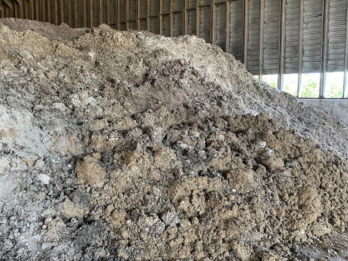 For egg producers, it pays to understand manure | WATTPoultry.com