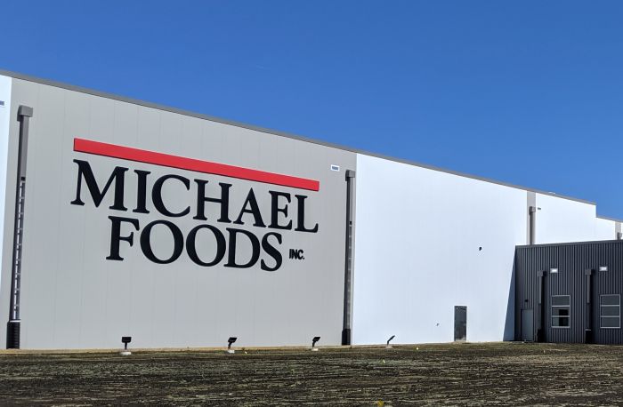 Egg producer Michael Foods to manage a protein drink plant ...
