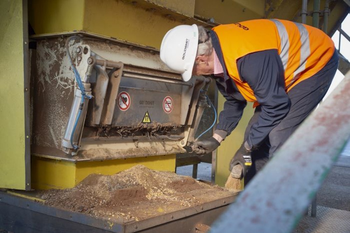 Goudsmit Magnetics automatic external pole magnet | WATTPoultry.com