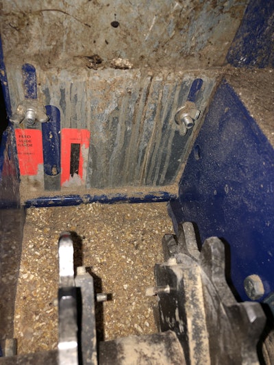 Feeding practices to maximize broiler breeder flock uniformity ...