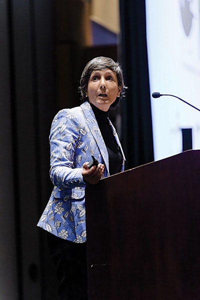 Robot assistant drives higher feed conversion | WATTAgNet | WATTPoultry.com