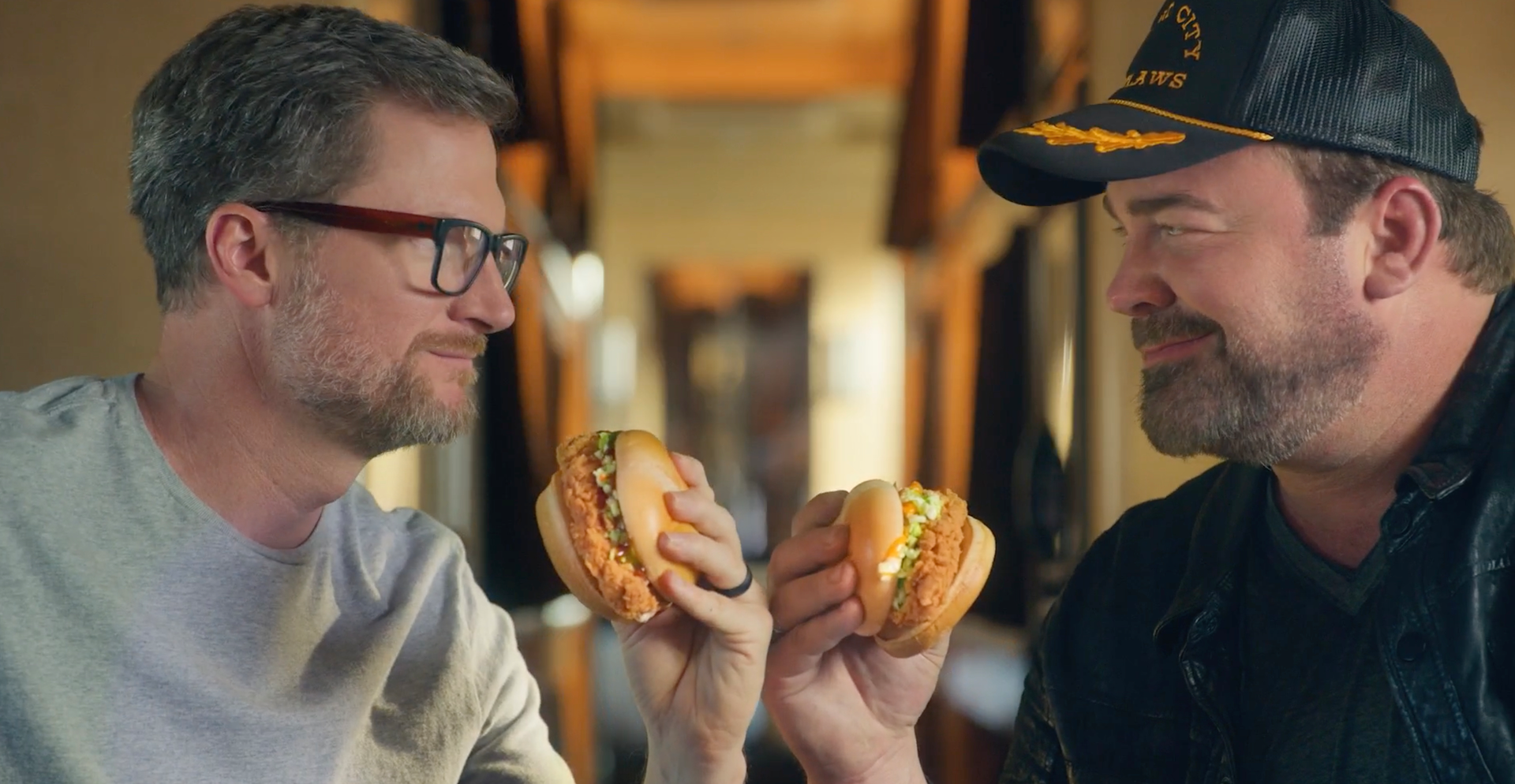 Bojangles’ BBQ chicken sandwiches race into country music | WATTPoultry.com
