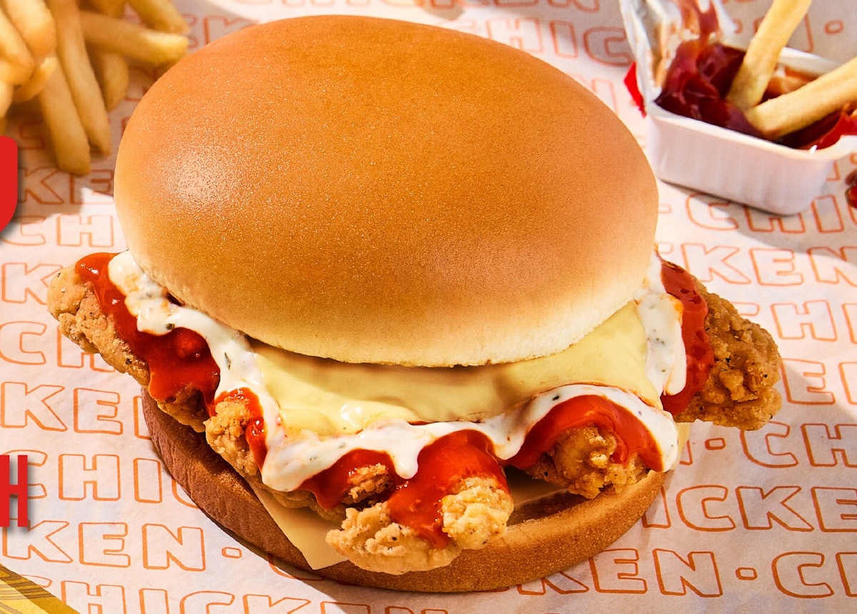 Whataburger Carl s Jr. bring back popular chicken sandwiches WATTPoultry