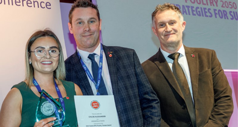 Chloe Alexander wins Zoetis-NFU Poultry Trainee Award | WATTPoultry.com